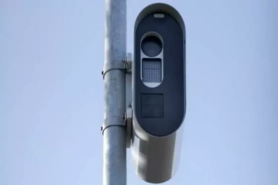 Flitspaal Hollandbaan Woerden gaat aan - Dagbladutrecht.nl